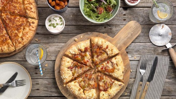 Dr Oetker Lanza Versiones Veganas De Sus Populares Pizzas Ristorante Y Chicago Town